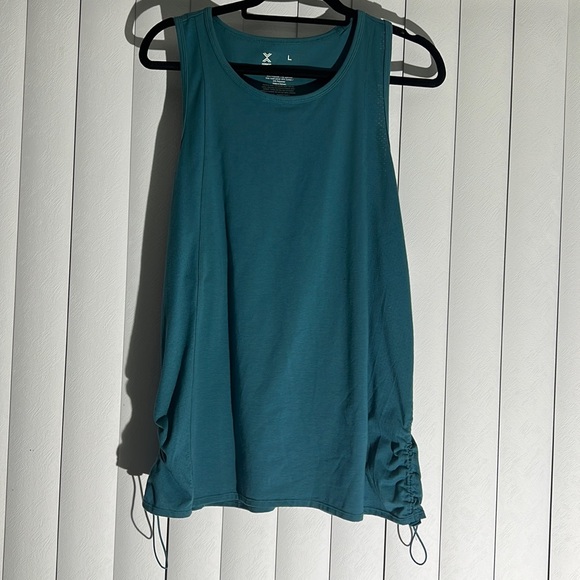 Xersion | Tops | Xersion Quick Dri Dragonfly Blue Workout Top | Poshmark